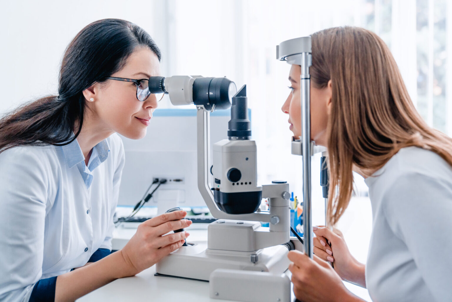 Optometrist vs. Ophthalmologist vs. Optician: What’s The Difference?